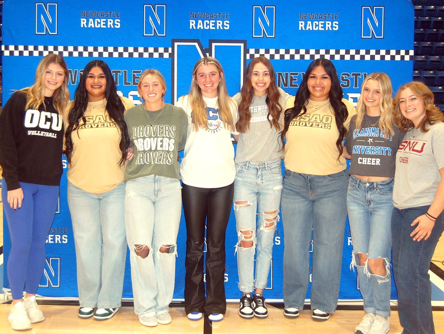 8 Racers sign for college
