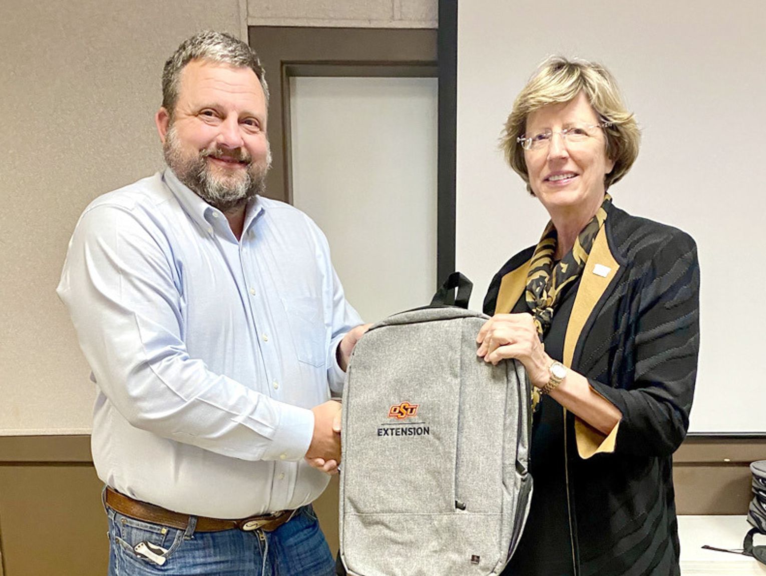 Justin McDaniel graduates from OSU Extension Leadership Academy